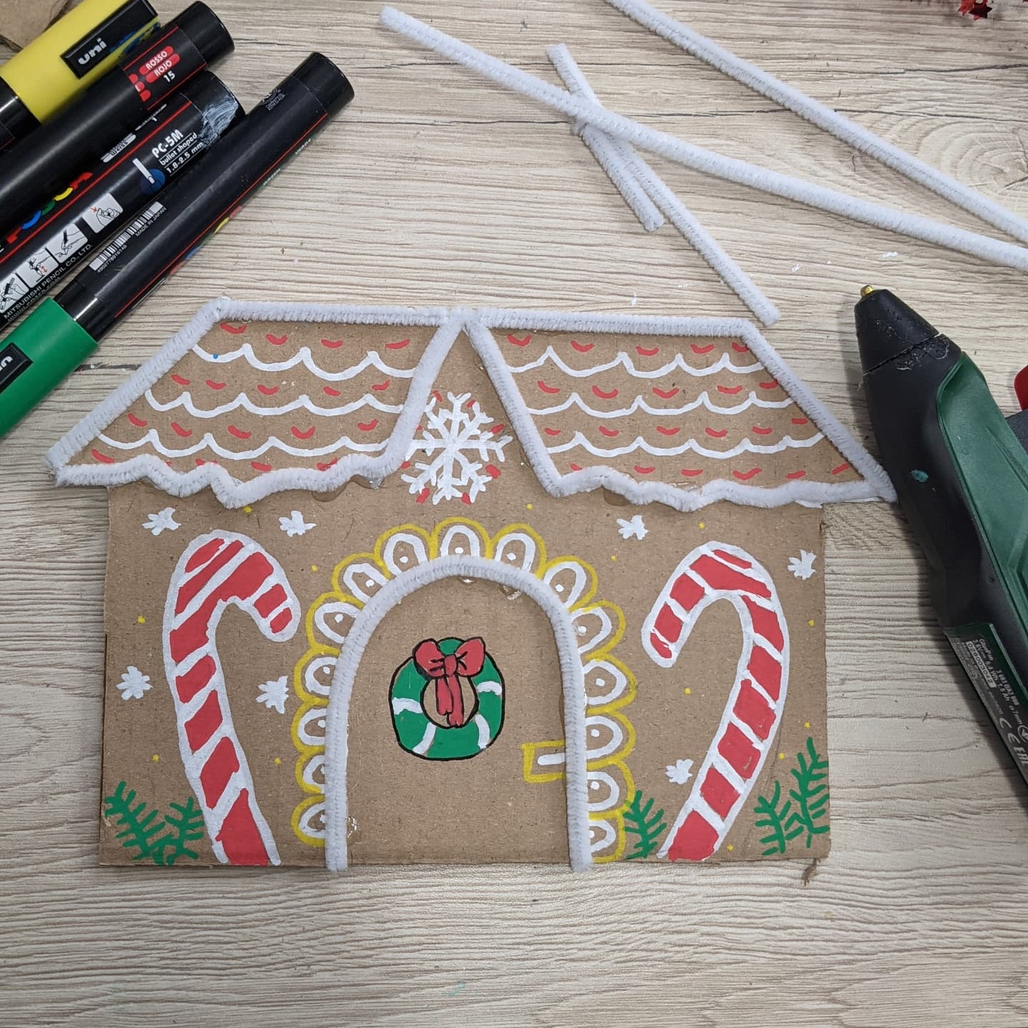 Activité de Noël : maison de pain d'épices - ManzaBull'