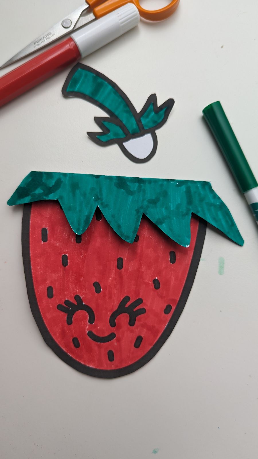 Activité manuelle sur le thème de la fraise - ManzaBull'
